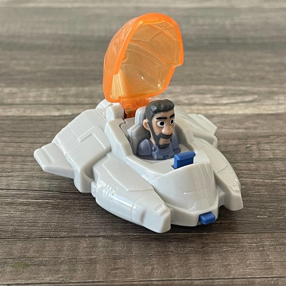 McDonald's | Toys | Mo Piloting The Xl7 Mc Donalds Happy Meal Toy 8 ...